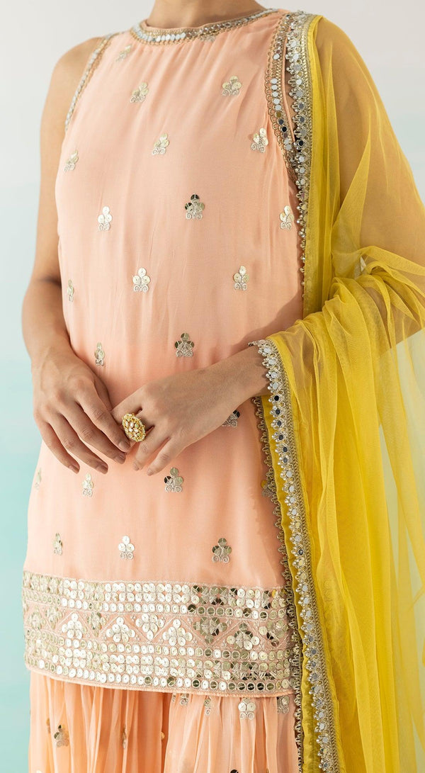 Find Stunning Haldi & Mehendi Outfits For Wedding Season – Basanti ...